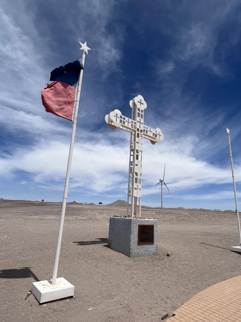 Inside-Out Earth - Gabrielle Hecht